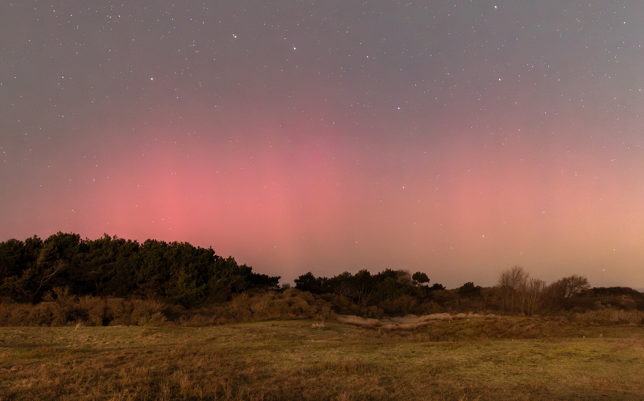 Dit weekend kans op poollicht - Noorderlichtjagers